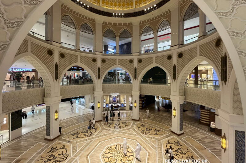 Dubai Mall: Guide til Dubais Største Shoppingcenter